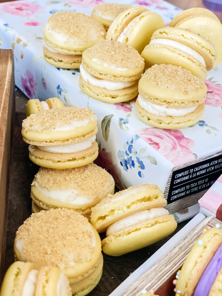 How to Make Macarons - Mal and Jess